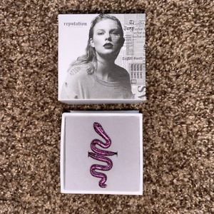 Taylor Swift | Jewelry | Taylor Swift Purple Snake Ring | Poshmark